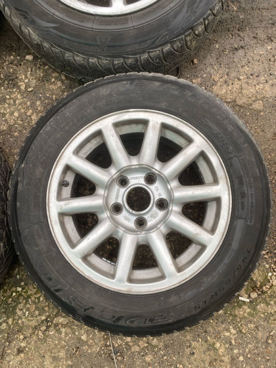 Jante și anvelope Audi (Urgent)