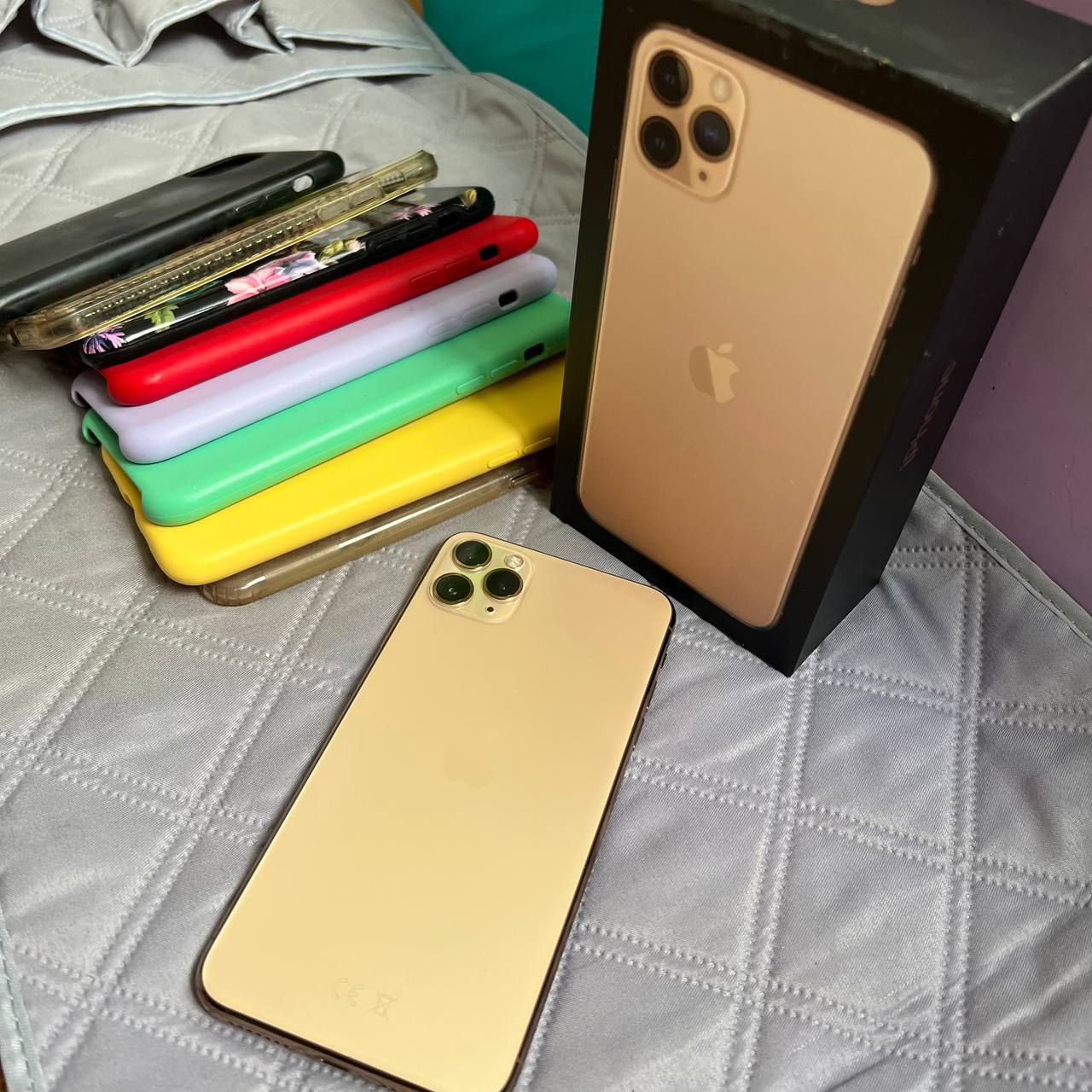 Iphone 11 pro max 512 Gb (gold)