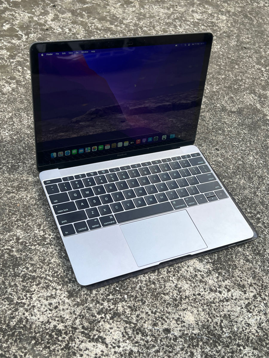 MacBook (Retina, 12-inch, Early 2016)
