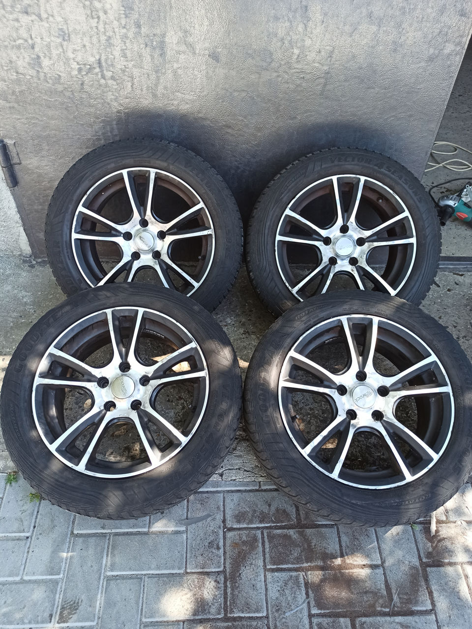Vind set Jante + anvelope 5x112 R16