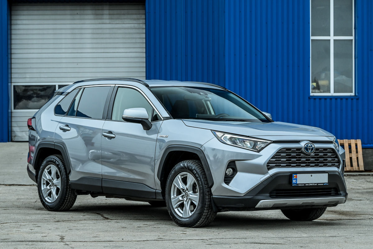Toyota Rav 4 an. 2019 cu rulaj 165000 km, Hybrid, 22990