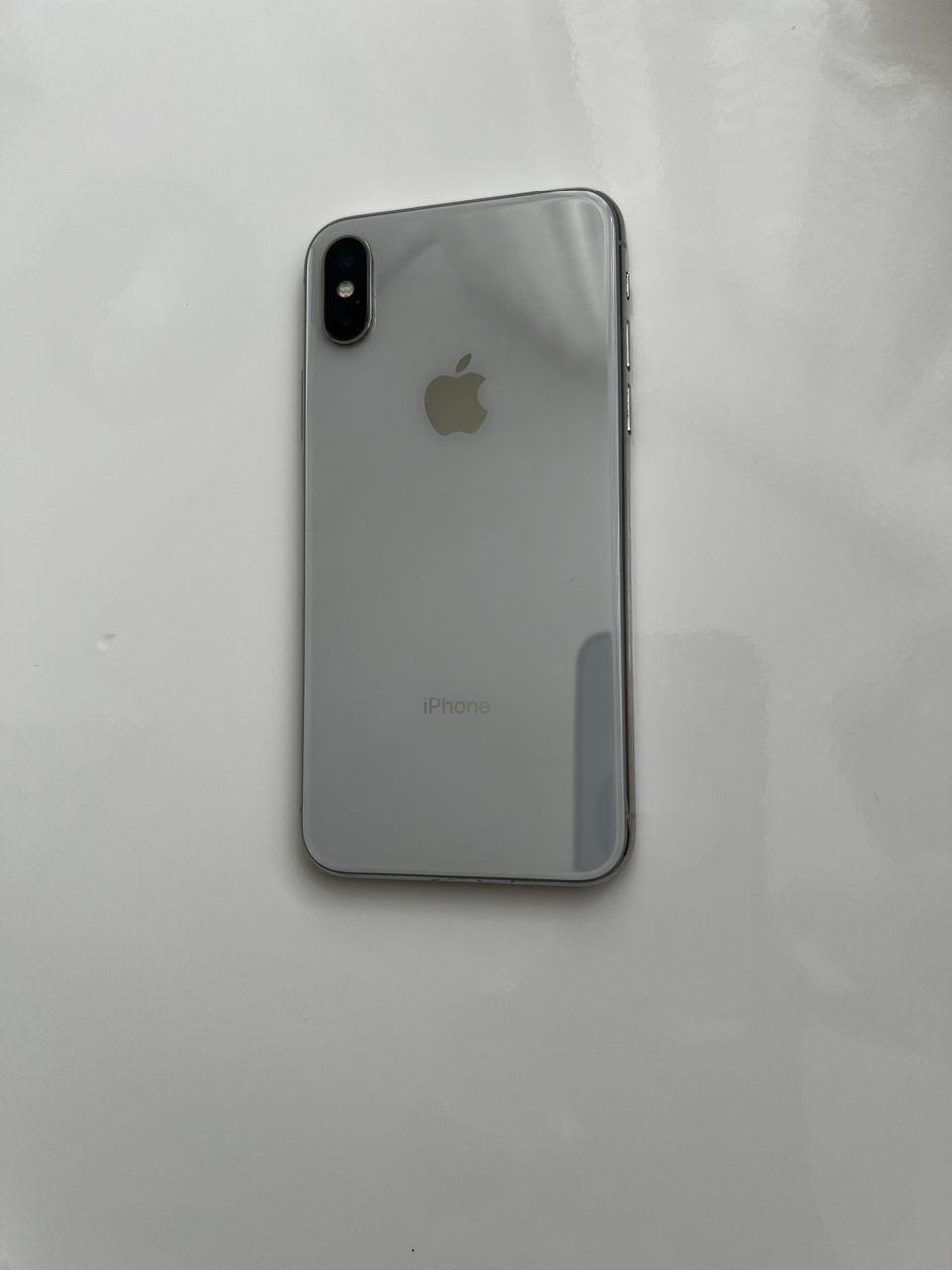 iPhone X
