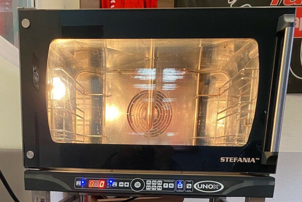 Конвекционная печь Unox XF 119 Stefania. Cuptor de convectie.