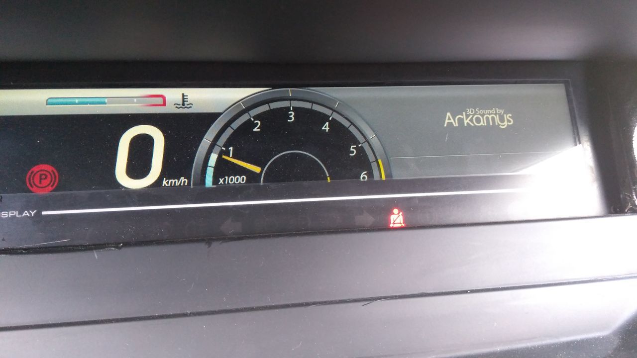 Magnitola Arkamys 3D Sound -1400lei c-box usb aux renault megan scenic 3