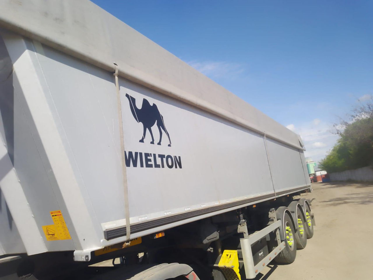 Semiremorca Wielton, bena cereale