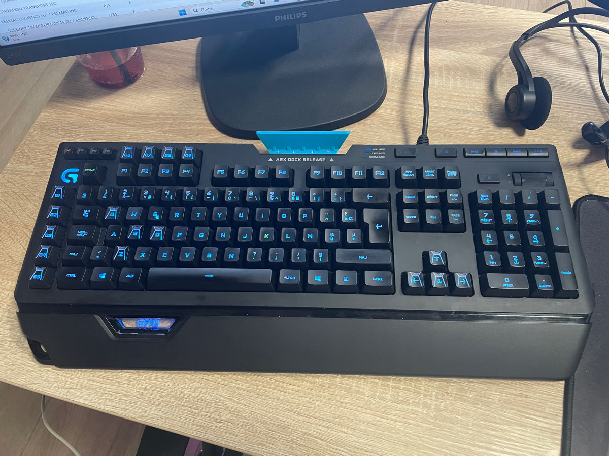 Клавиатура Logitech G910 - Механика