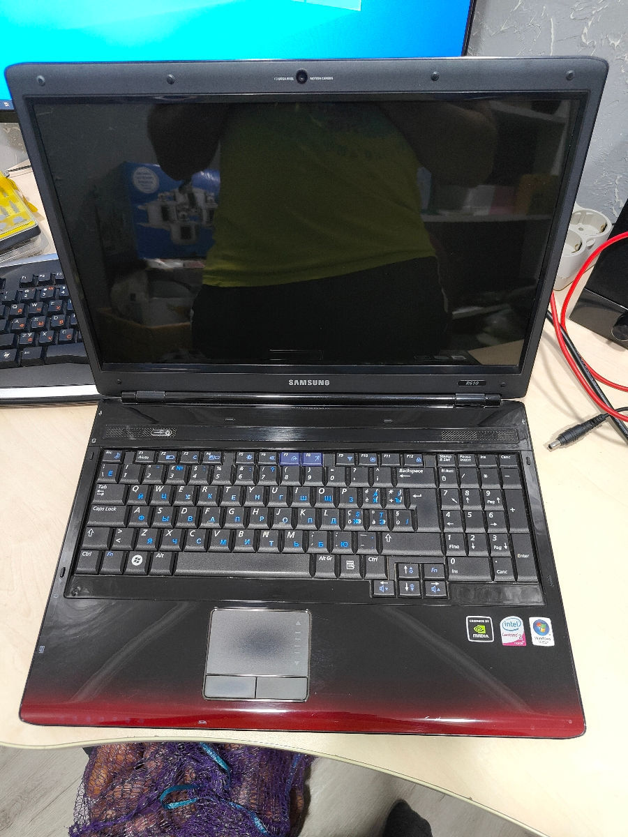 Samsung R610