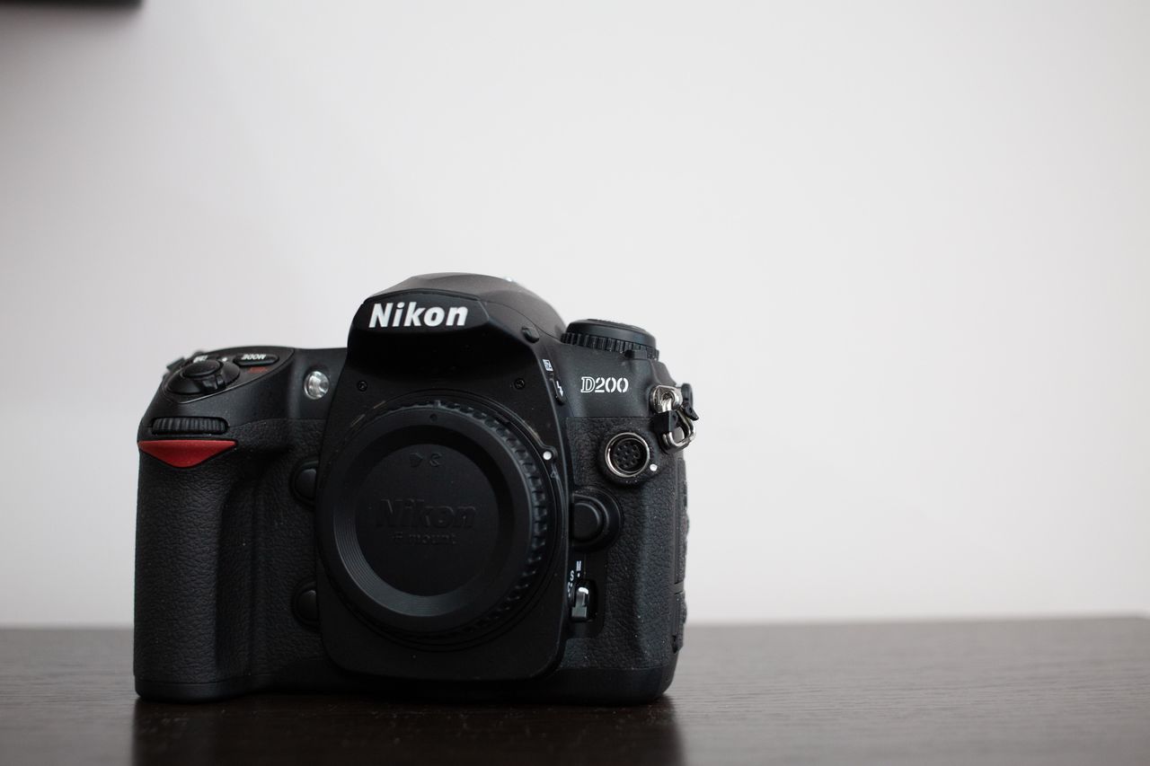 Nikon D200 body
