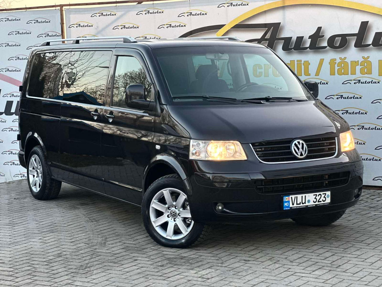 Volkswagen Multivan 9 Locuri