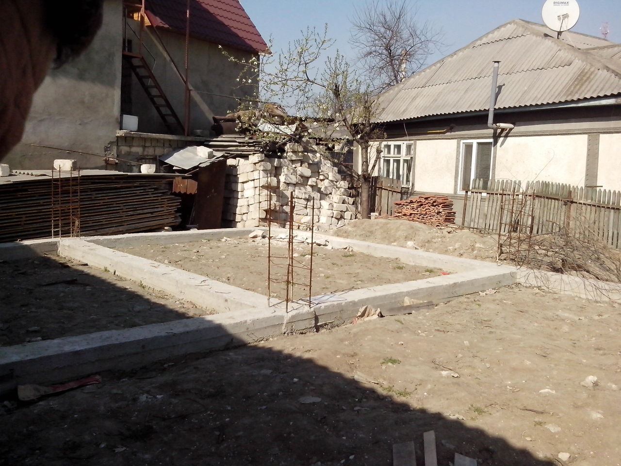 Lot pamint +proiect +fundament