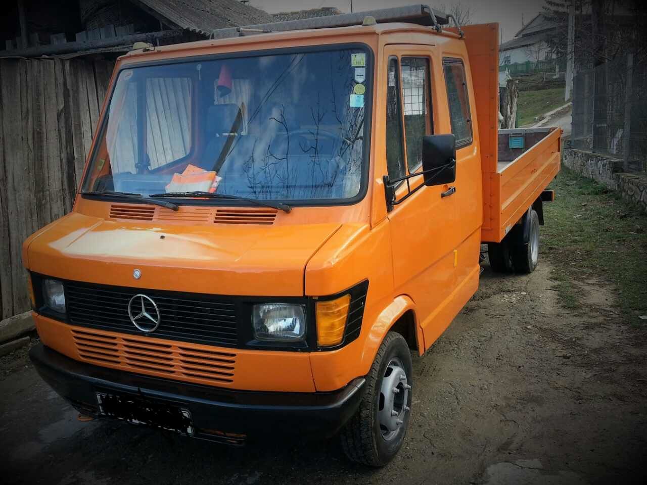 Mercedes 409D