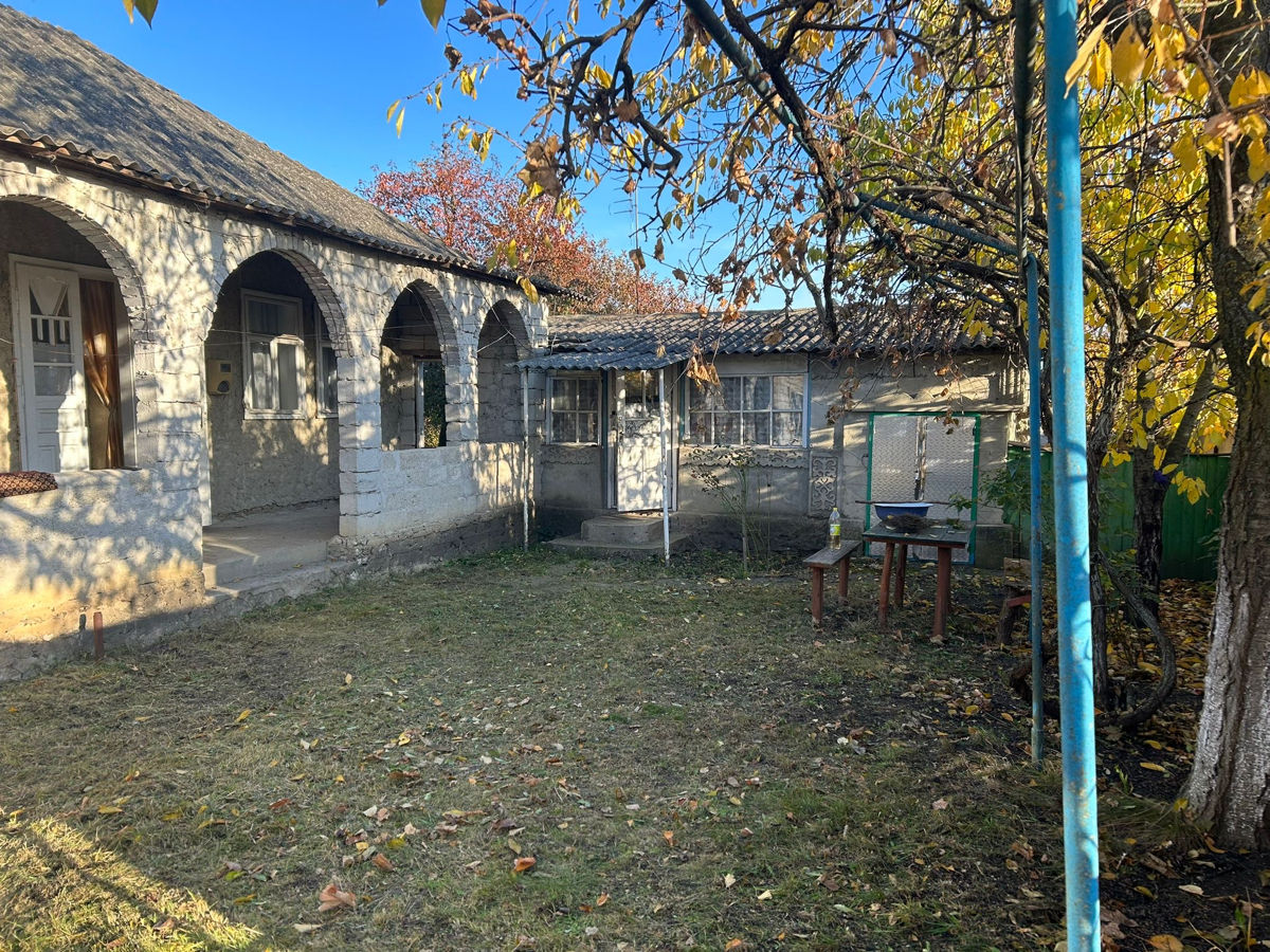 Se vinde casa în satul Marcauti