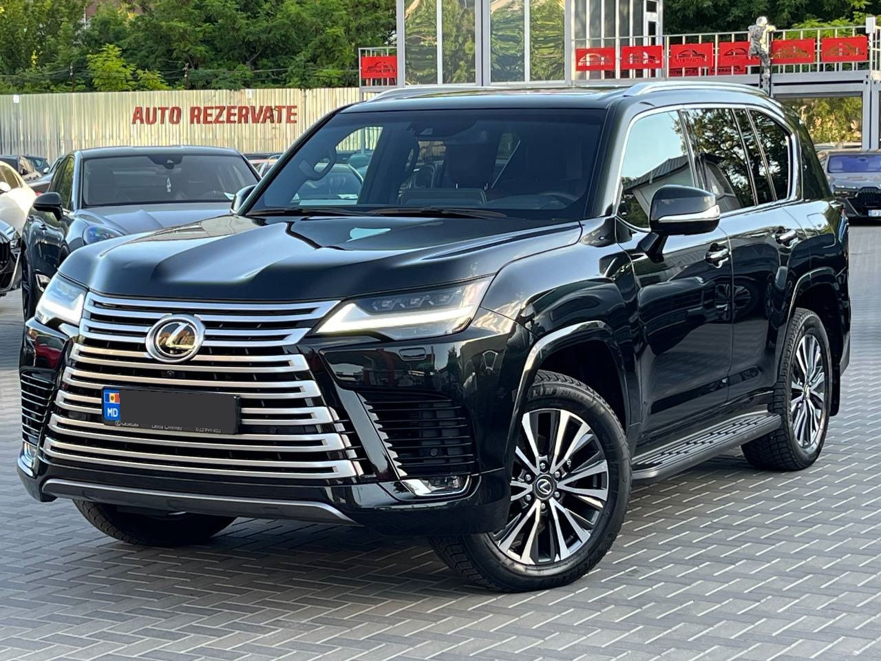Lexus LX Series