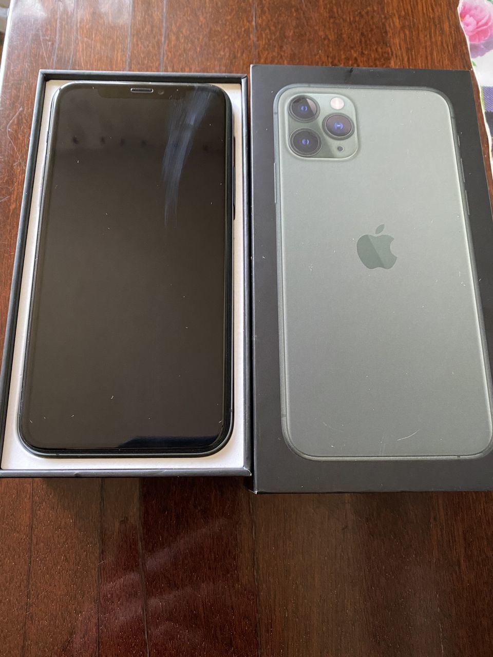 iPhone 11 Pro , Midnight Green, 64GB