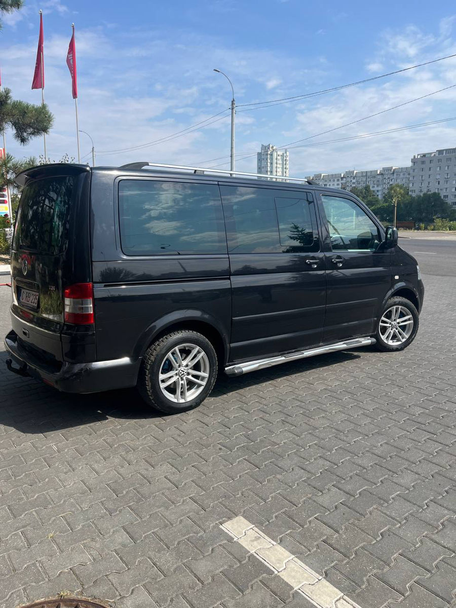 Volkswagen Multivan 2005 г. с пробегом 320000 км, Дизель, 9500