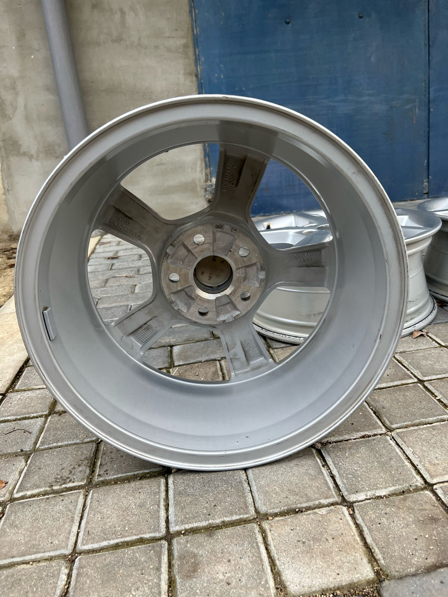 Audi Originale R16 5/112