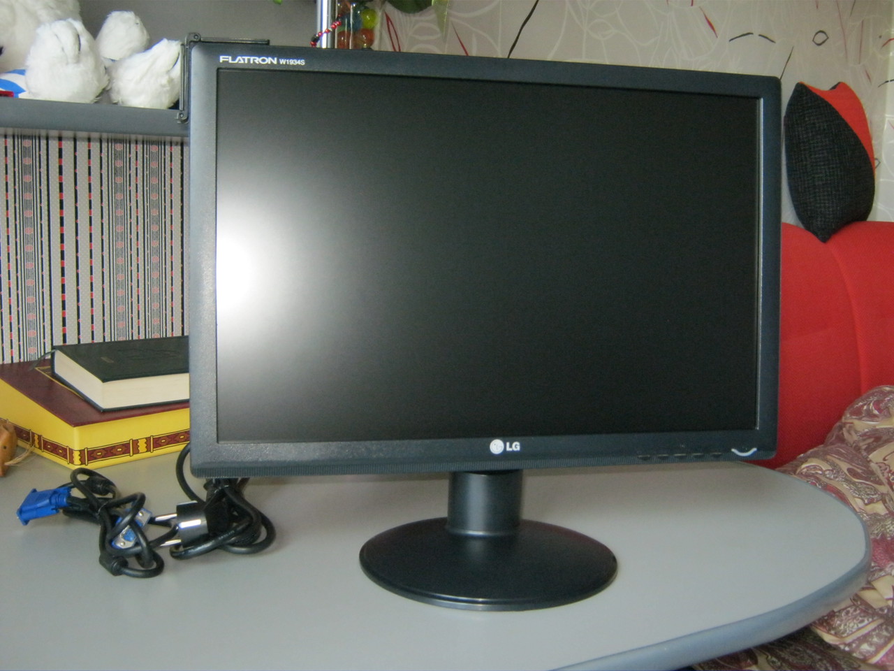 Vând monitor LG 19 inch TFT LCD
