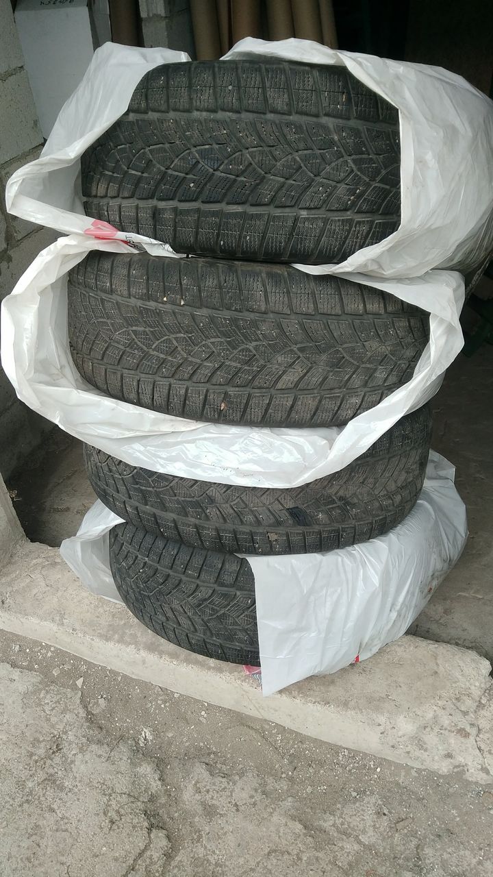 Зимняя резина Goodyear R18 255/55