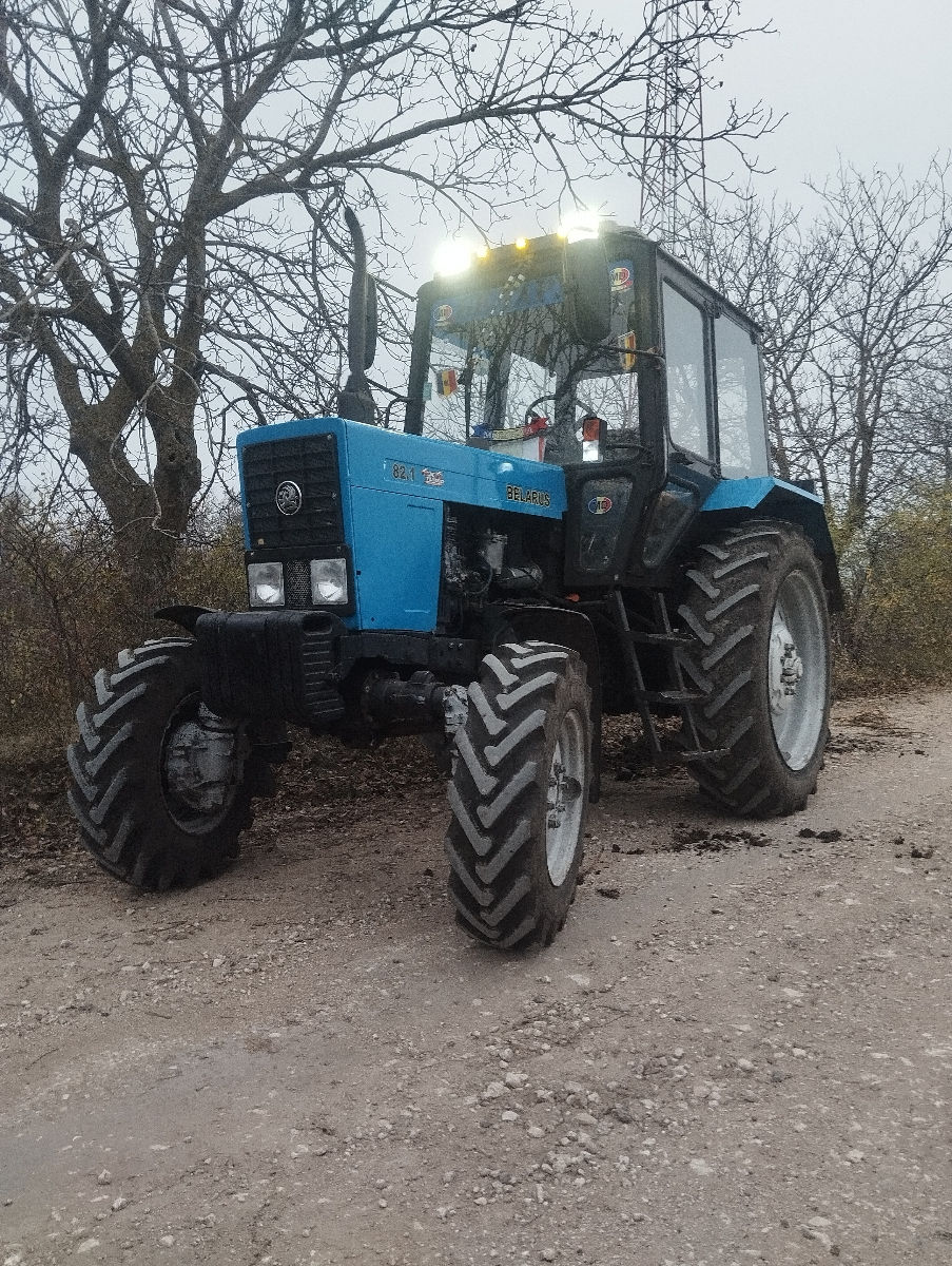 Mtz 82.1 Anul 2009 cu toate actele in regula Se vinde cu tot cu plug Alper