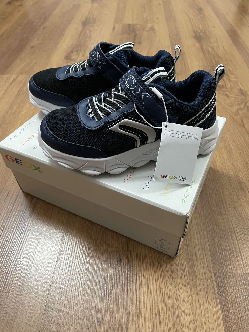 Кроссовки Geox 30 размер
