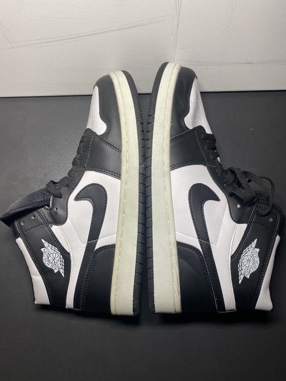 Vând Air Jordan 1