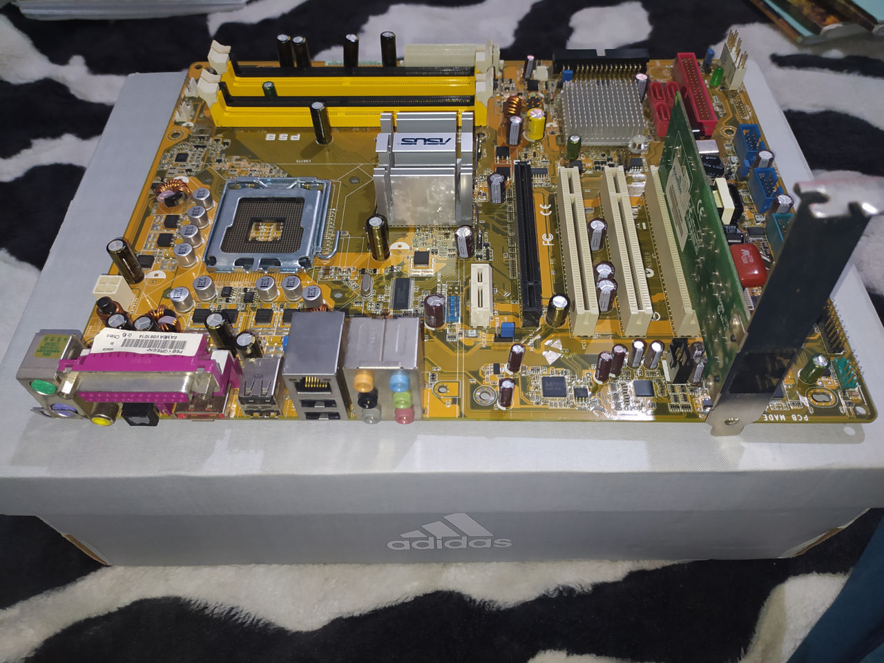 Продам ASUS P5B