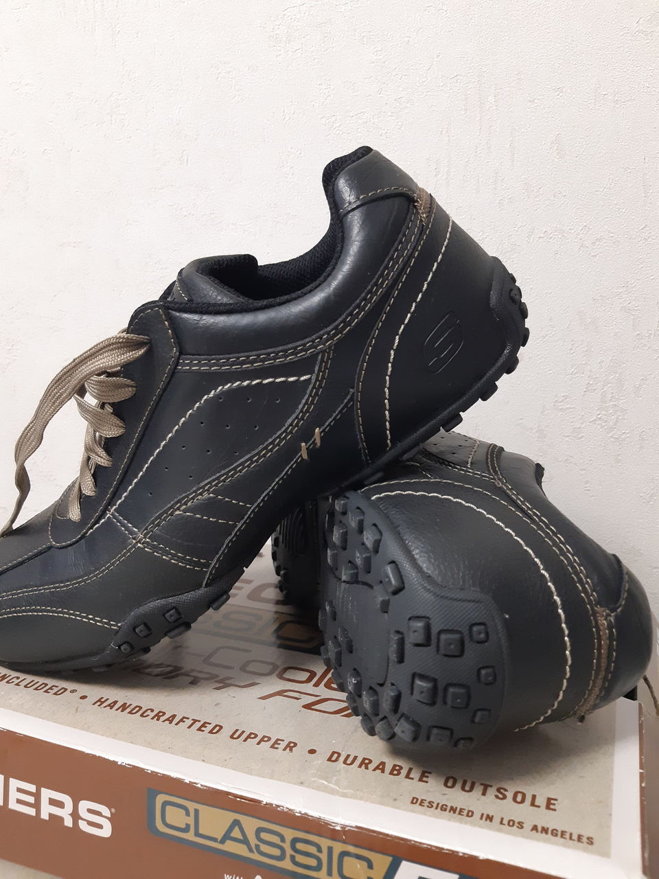 Skechers originale.Vind/Schimb (50 €)