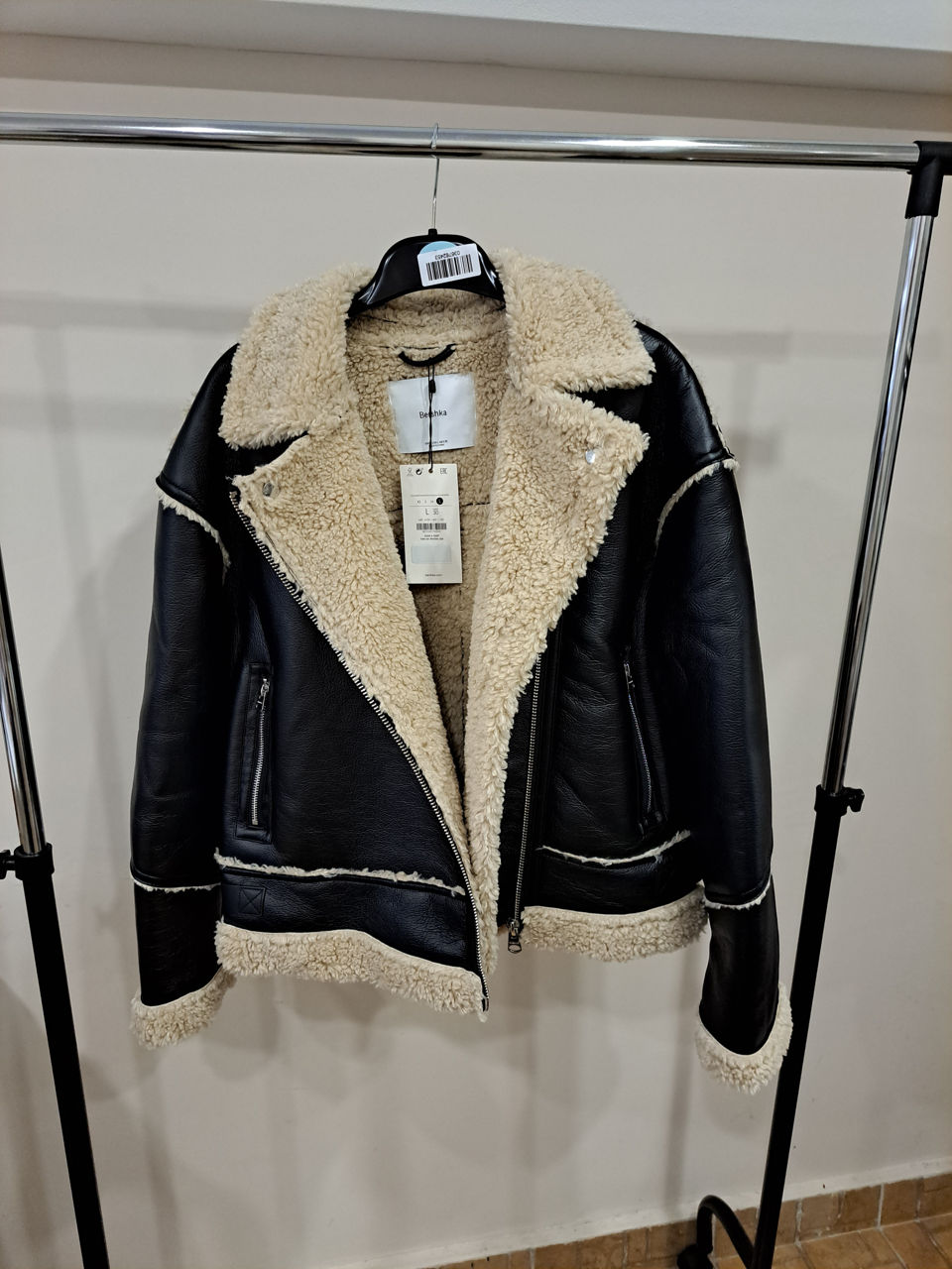 Дубленка Bershka, размер L.