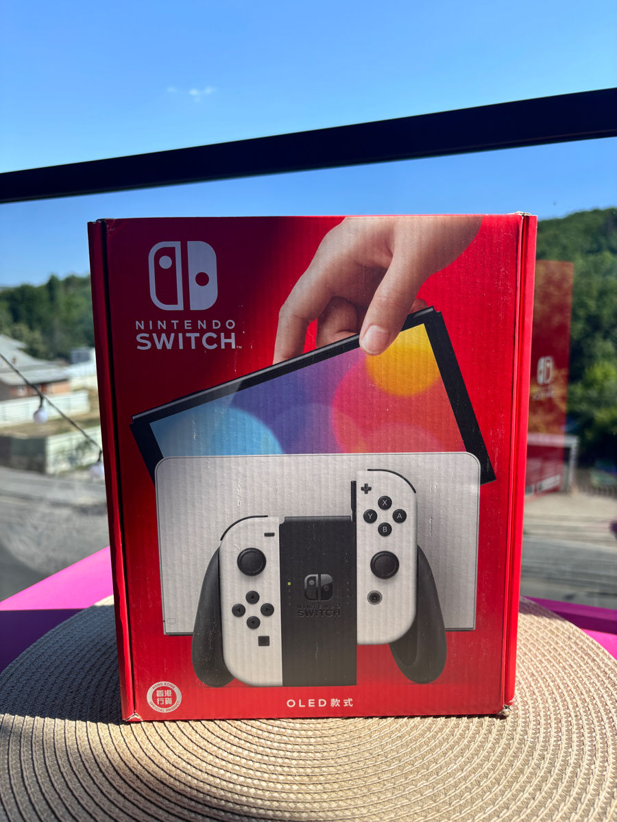 Vand & Schimb Consola portabila Nintendo Switch Oled | Noua + Accesorii ...