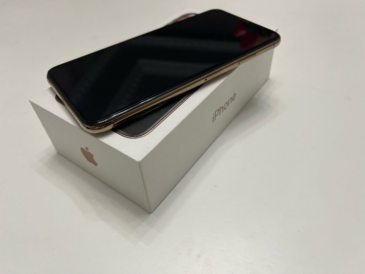 Iphone XSMax Gold 256GB.