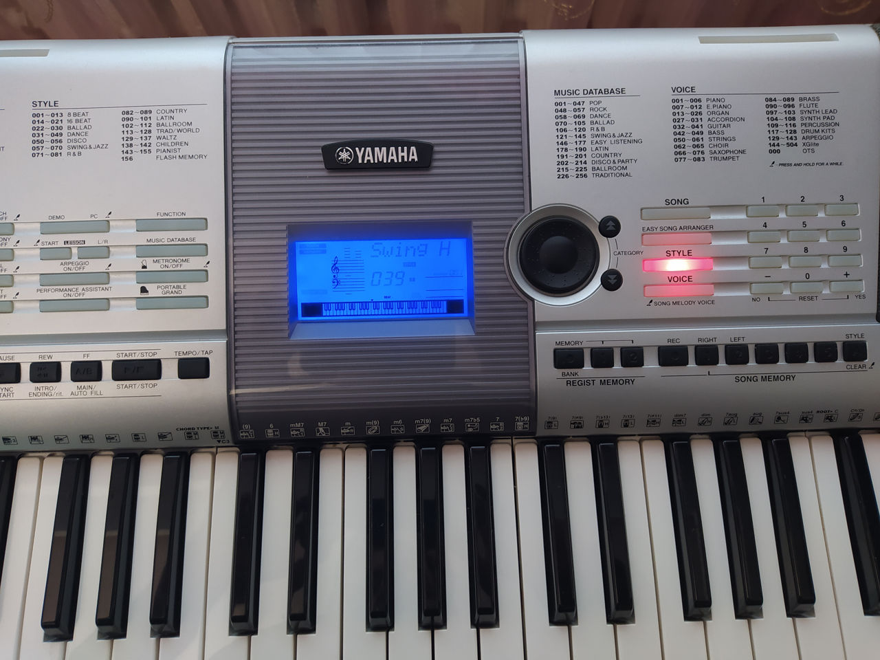 Yamaha PSR E 403