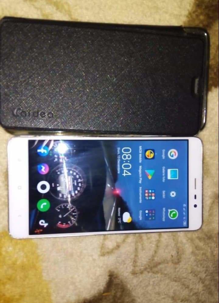 Vînd xiome redmi note3