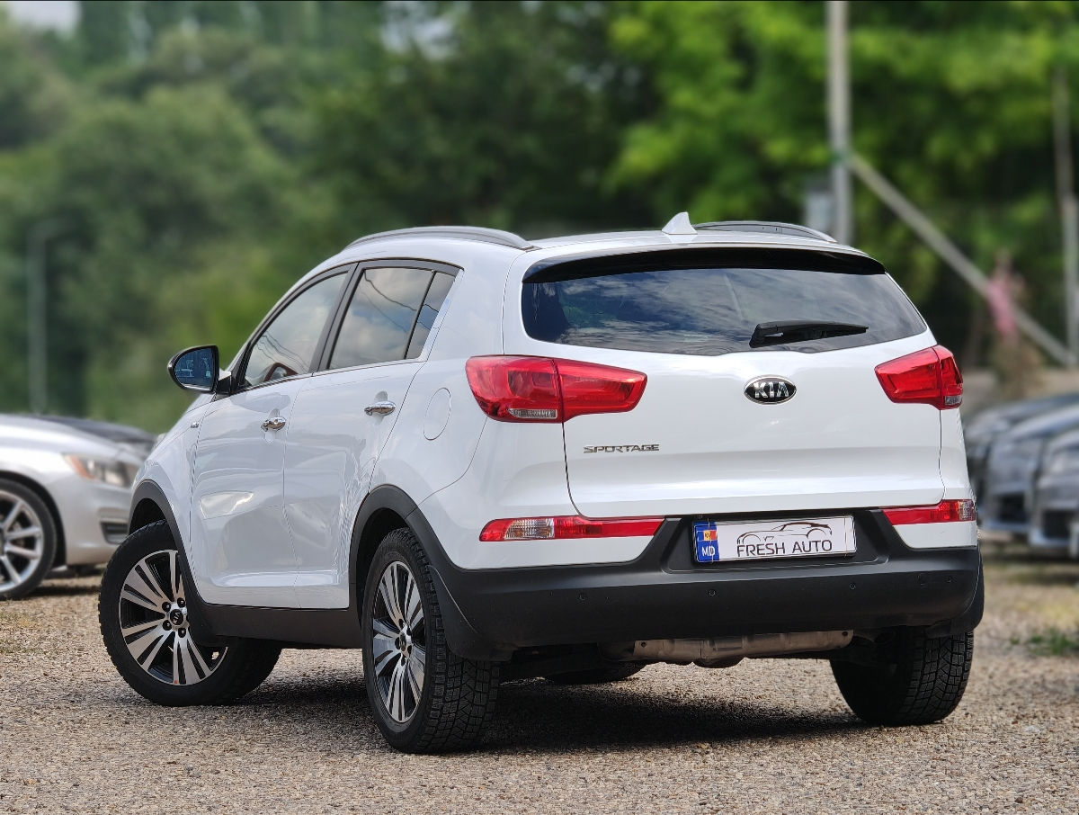 KIA Sportage 2015 г. с пробегом 93100 км, Бензин, 12899