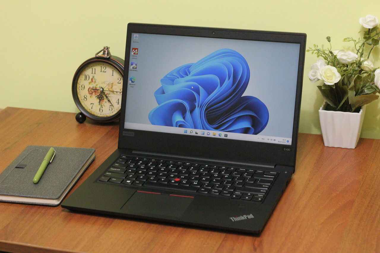 Lenovo ThinkPad E480 (Core i5 7200u/8Gb DDR4/256Gb NVMe SSD/14.1" HD)