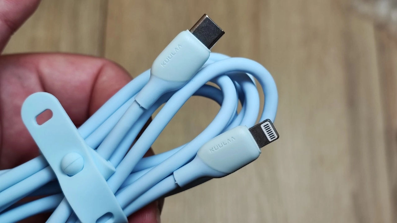 Кабель Kuulaa 30w mfi для iPad iPhone. Новый. 2 метра. 10$ или 175 руб.