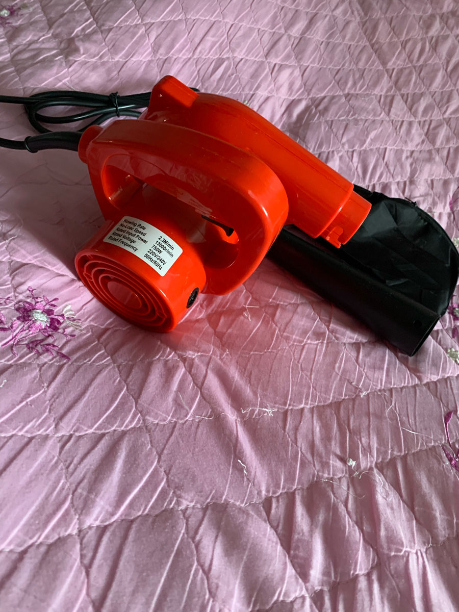 Suflanta de frunze, praf, aspirator