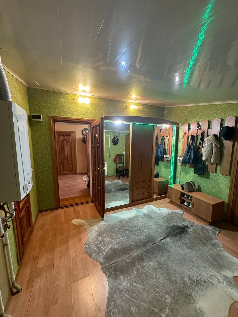 Se vînde casa în or. Ocnița