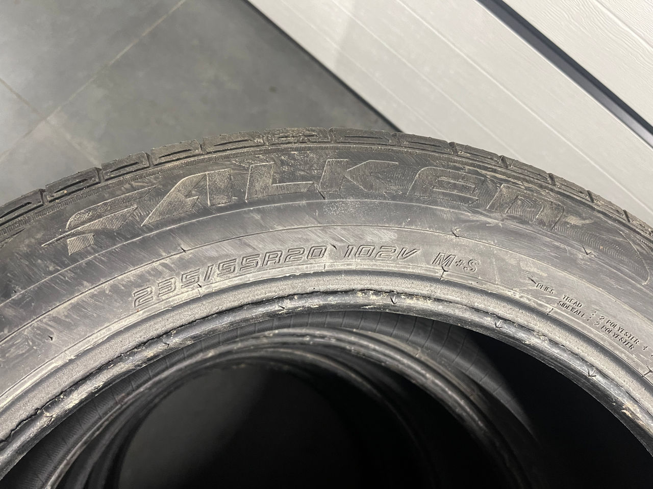 235/55 R20 Falken