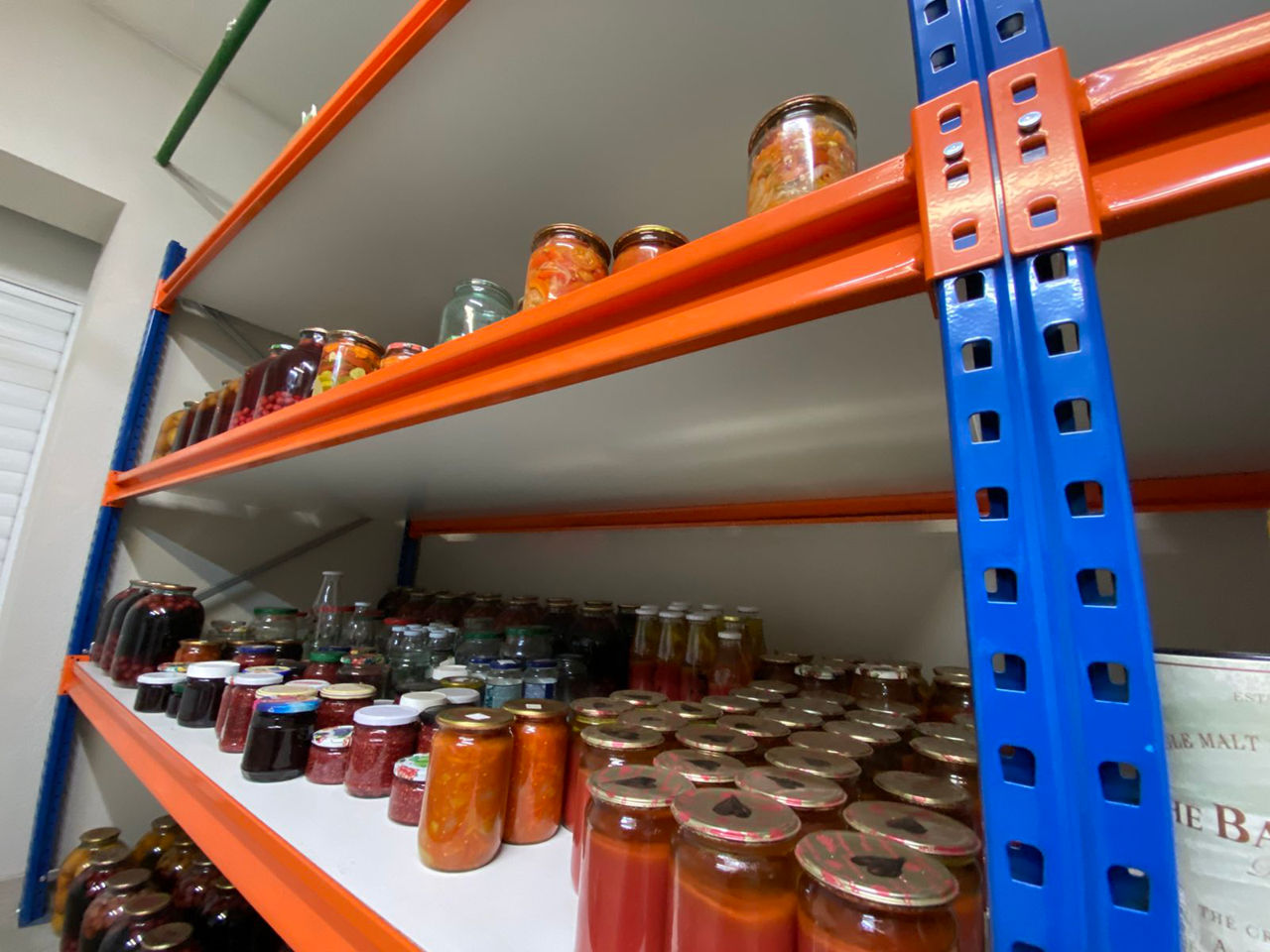 Stelaje pentru Depozit / Garaj / Debara. Стеллажи складские.