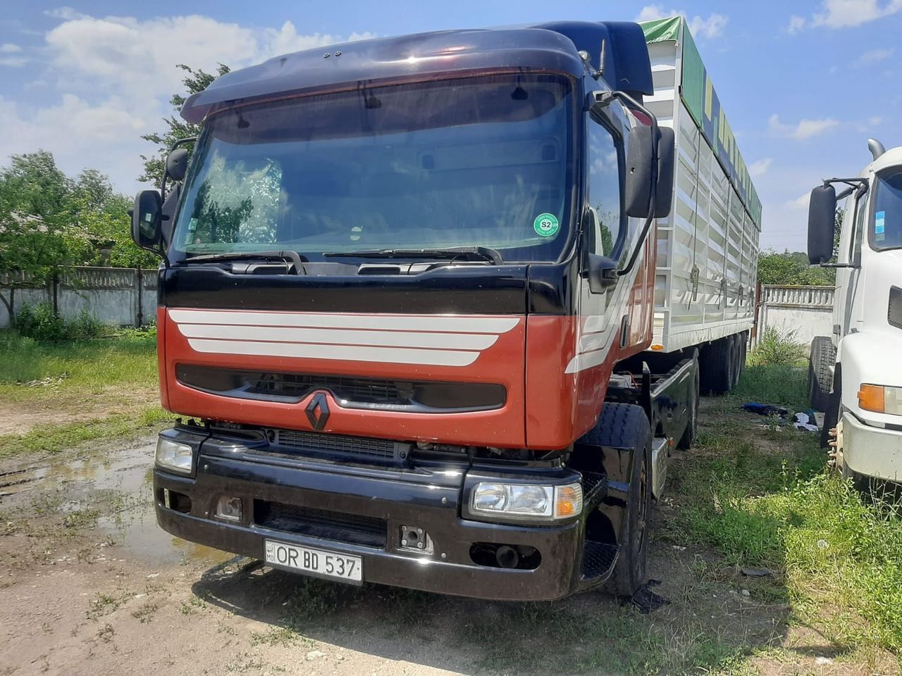 Renault Premium