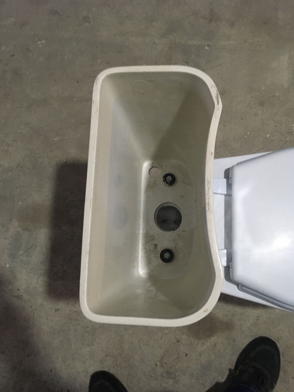 Unitaz practic nou - 750 lei