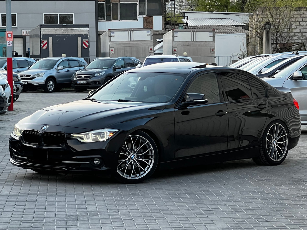 BMW 3 Series 2017 г. с пробегом 179533 км, Бензин, 17499