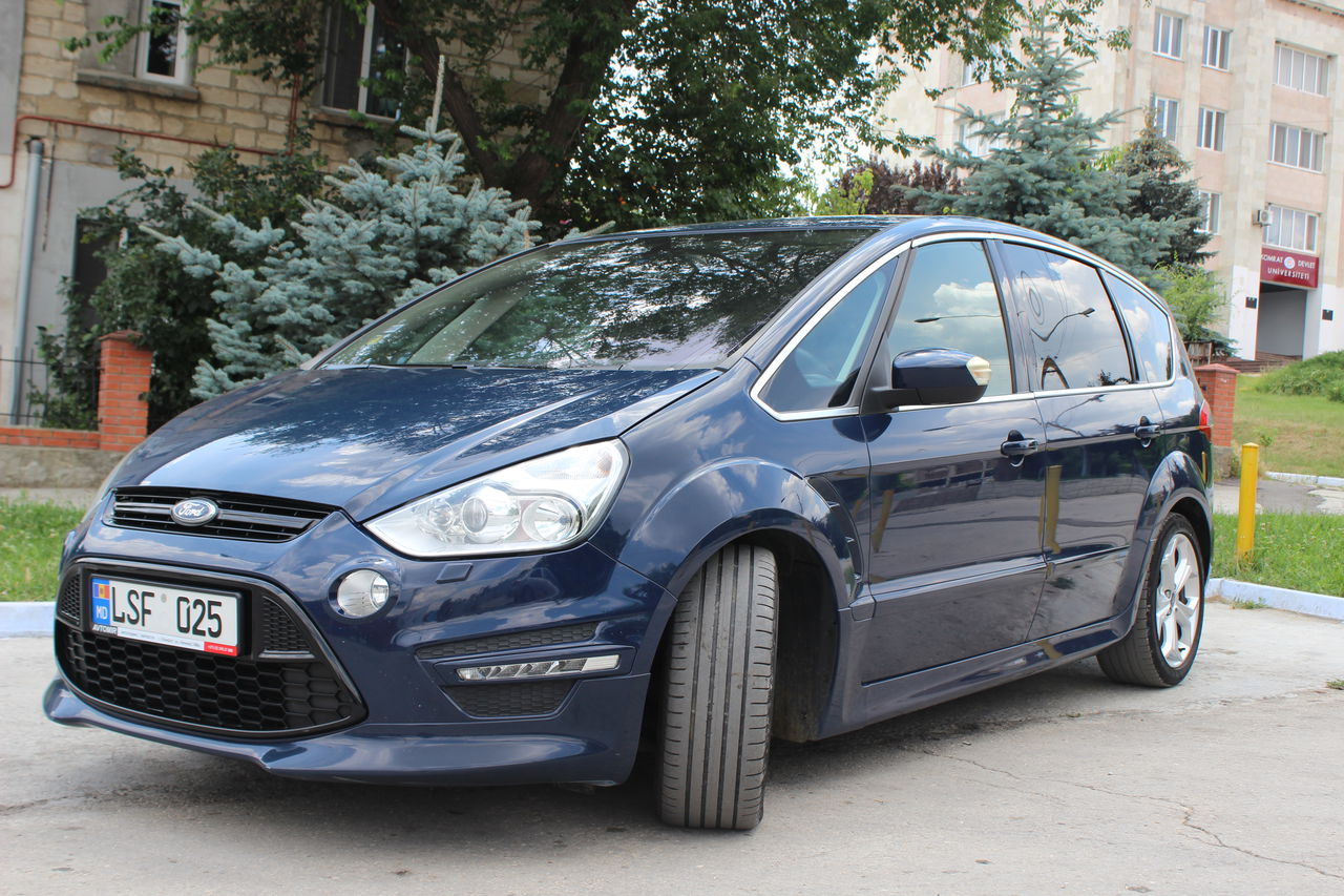 Ford S-Max