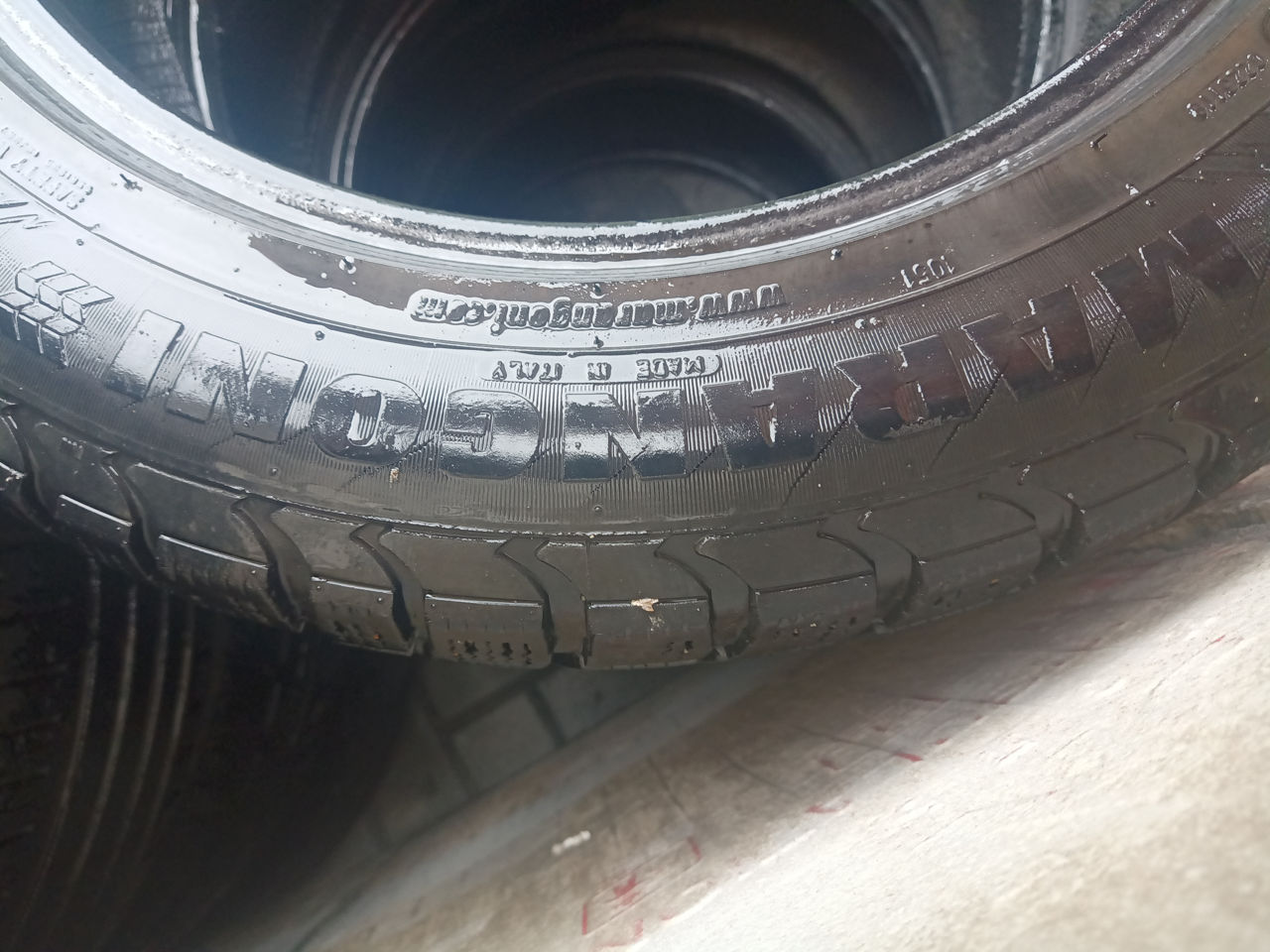 Pneuri la roți 205/55/16