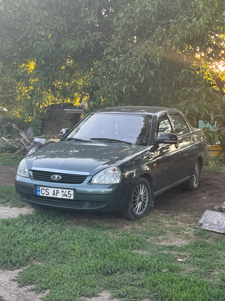 Lada / ВАЗ Priora an. 2010 cu rulaj 115355 km, Benzină, 2200