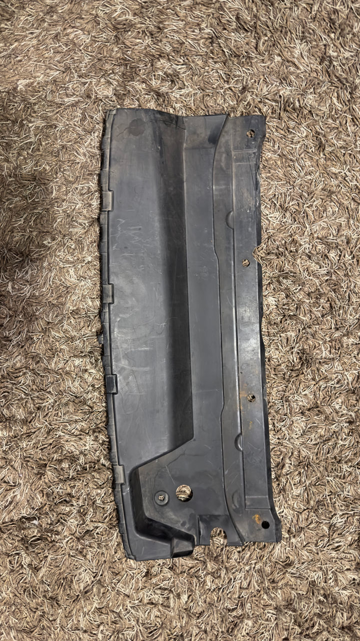 Дефлектор радиатора нижний Honda Accord 14-15 hybrid 71107-T3W-A00