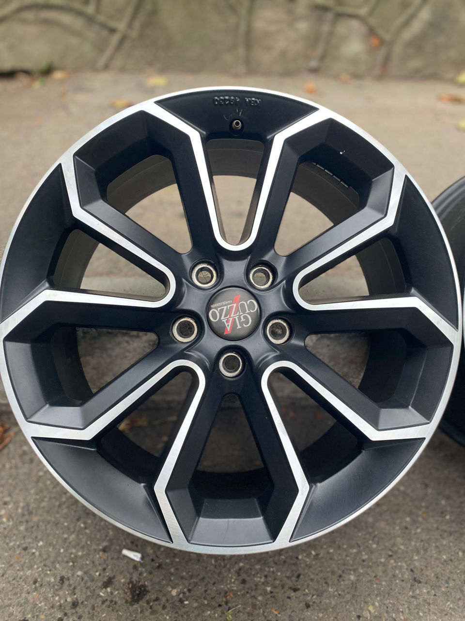 R 18. 5/114.3 Mazda Hyundai Kia Reno Toyota