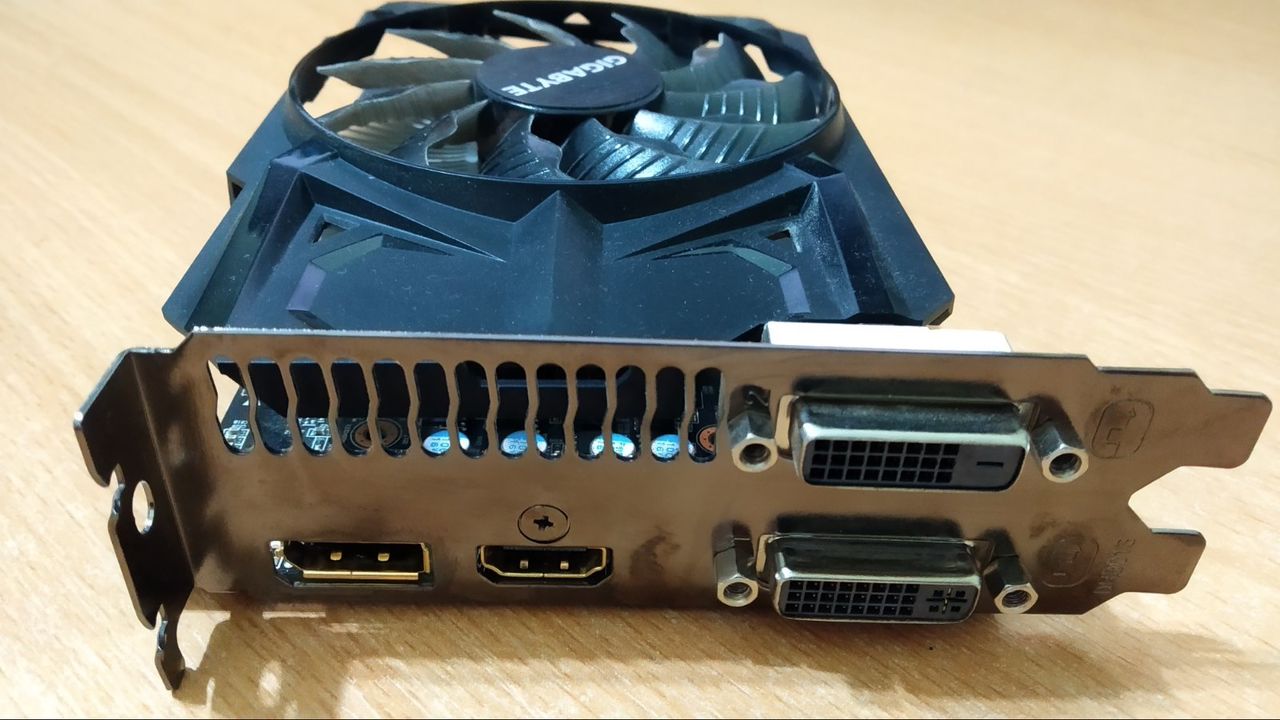 Gigabyte Radeon R7 360 1200Mhz PCI-E 3.0 2048Mb 6500Mhz 128 bit 2xDVI ...