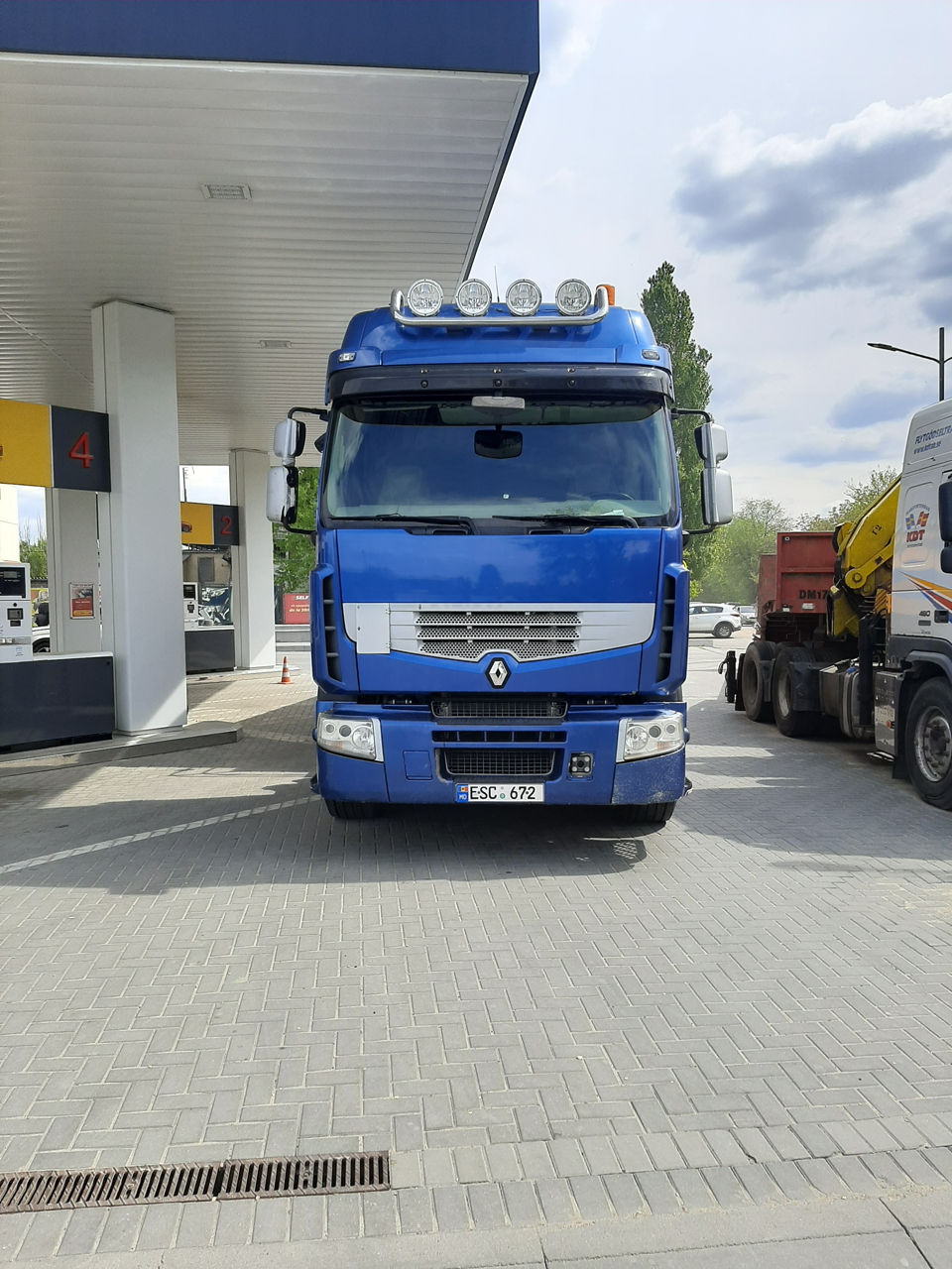 Renault Premium