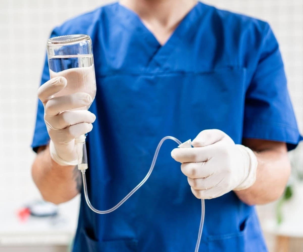 Servicii medicale la domiciliu în Chișinău și suburbii. Perfuzie ...